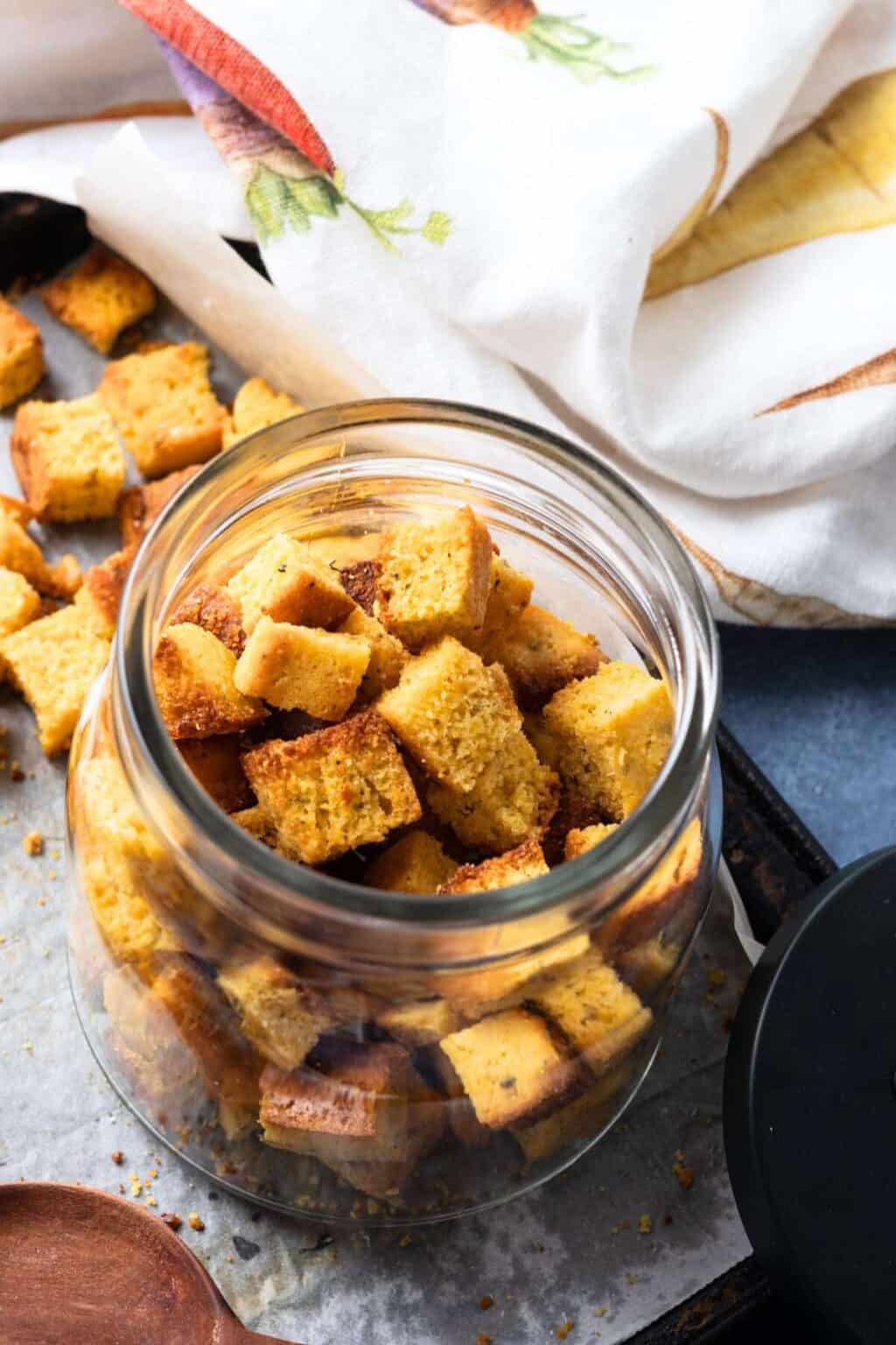 Cornbread Croutons – Soups to Savor